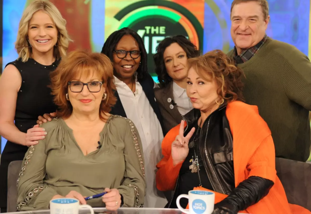 roseanne barr whoopi goldberg getty hình ảnh