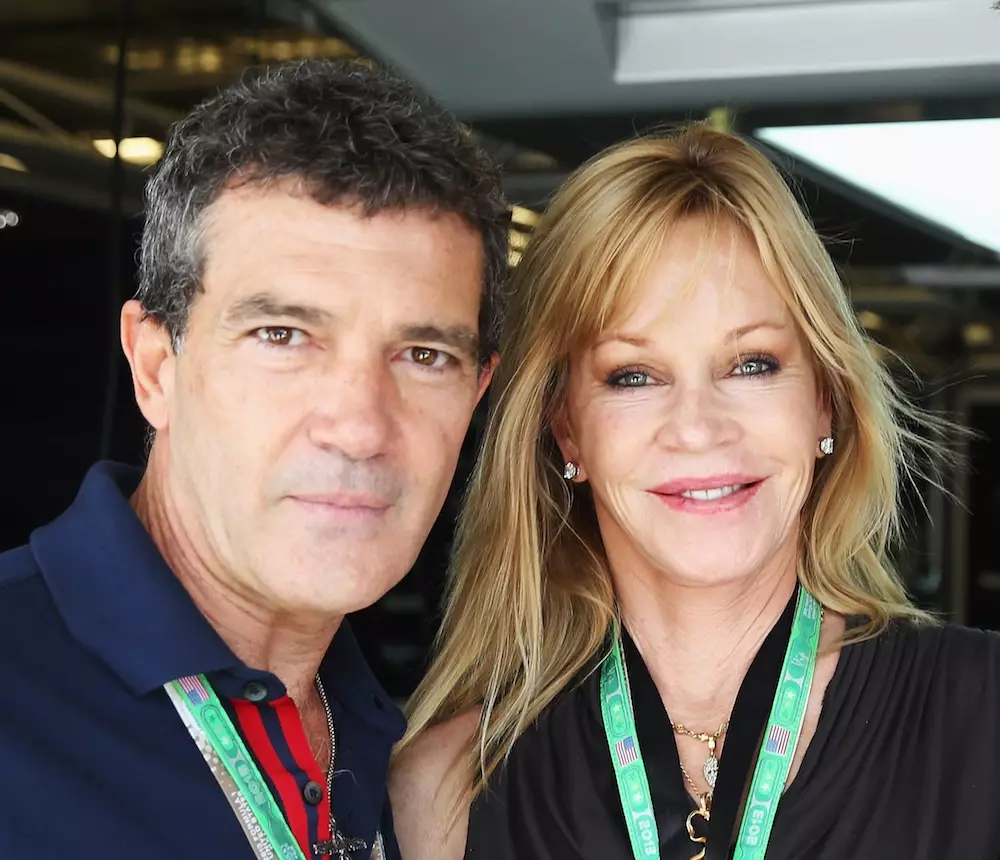 melanie-griffith-antonio-banderas-file-for-ကွာရှင်းခြင်း။