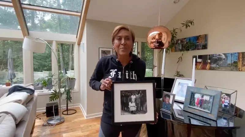 nirede-robin-roberts-live-photos-inside-connecticut-home