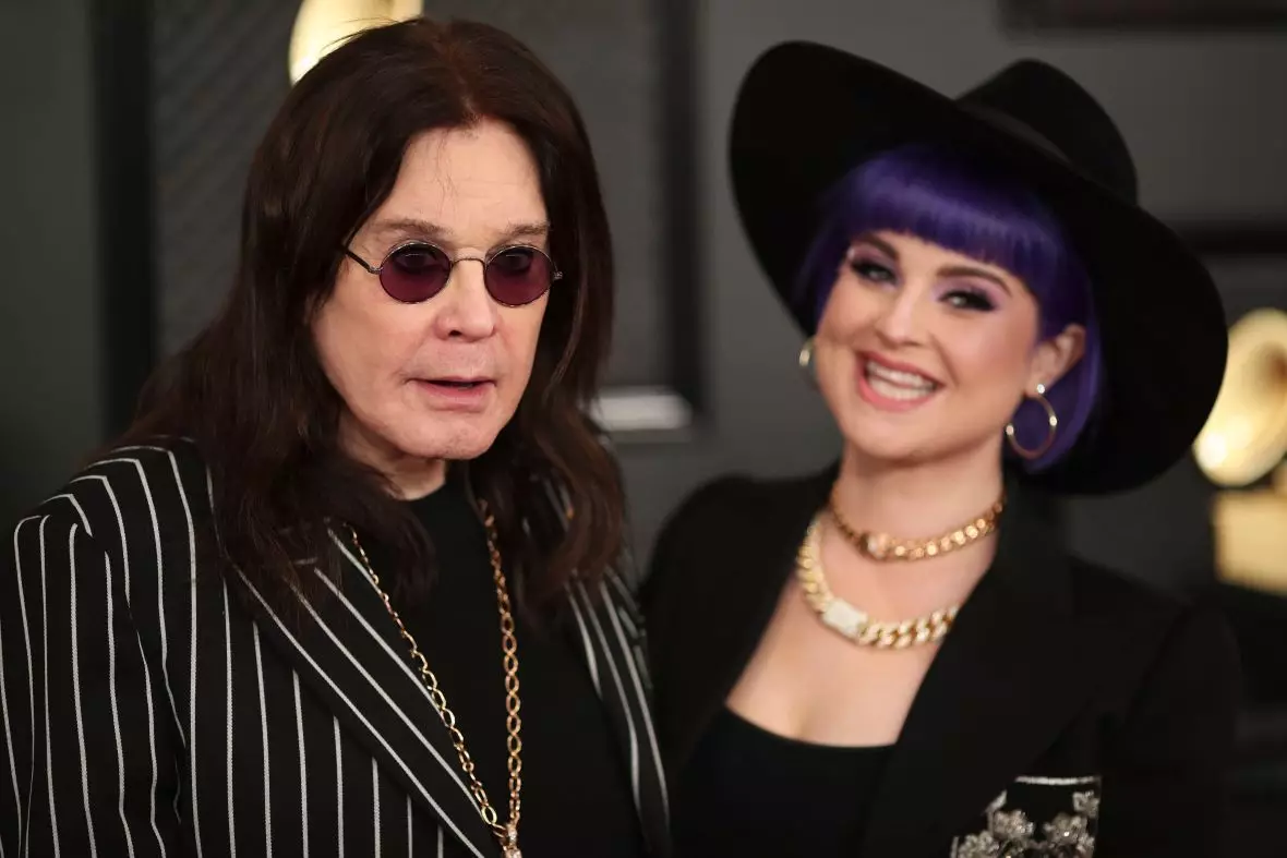 Ozzy Osbourne thiab Kelly Osbourne ntawm 2020 Grammys Red Carpet