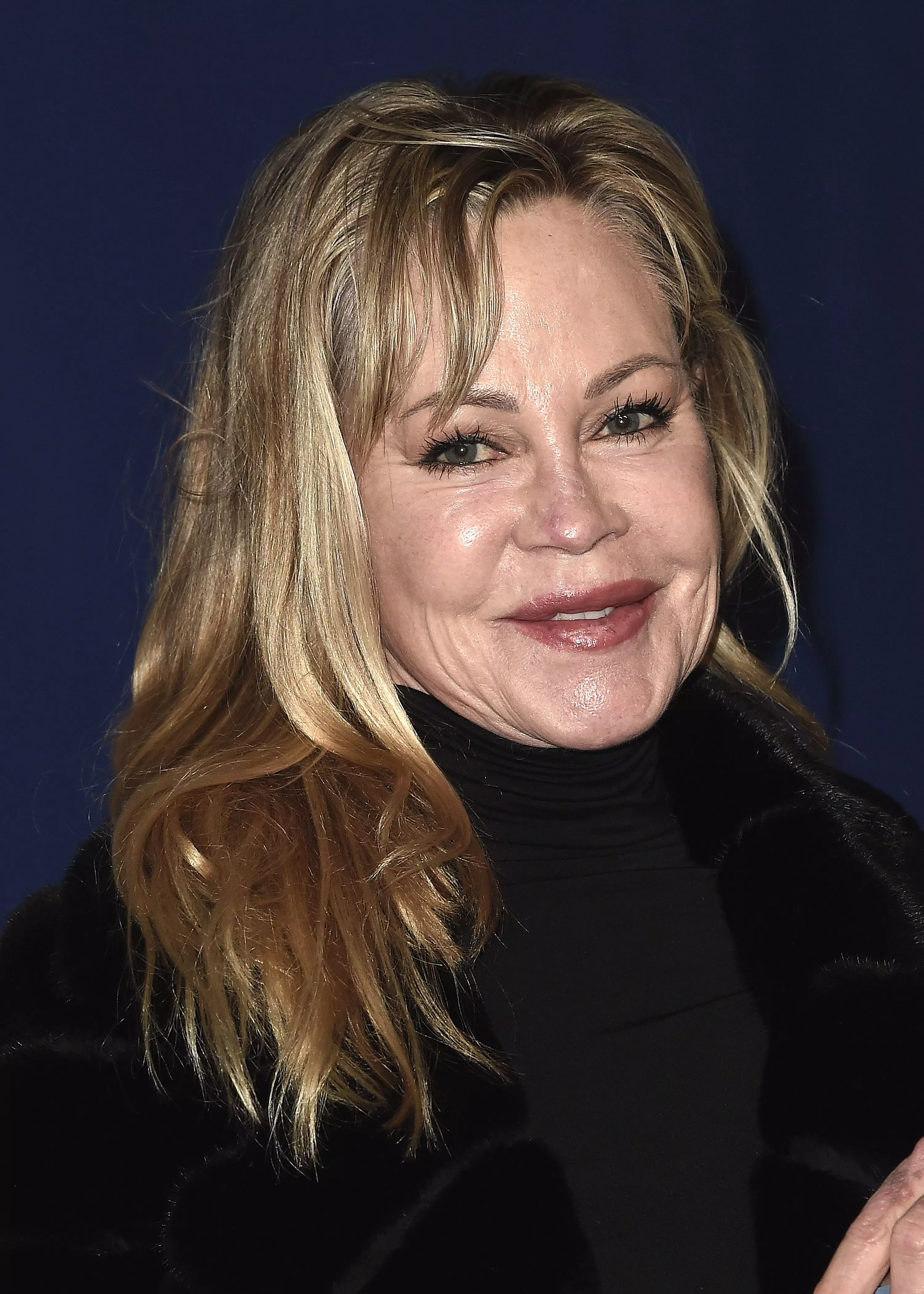 melanie-griffith-red-carpet-ចាក់បញ្ចាំងដំបូង