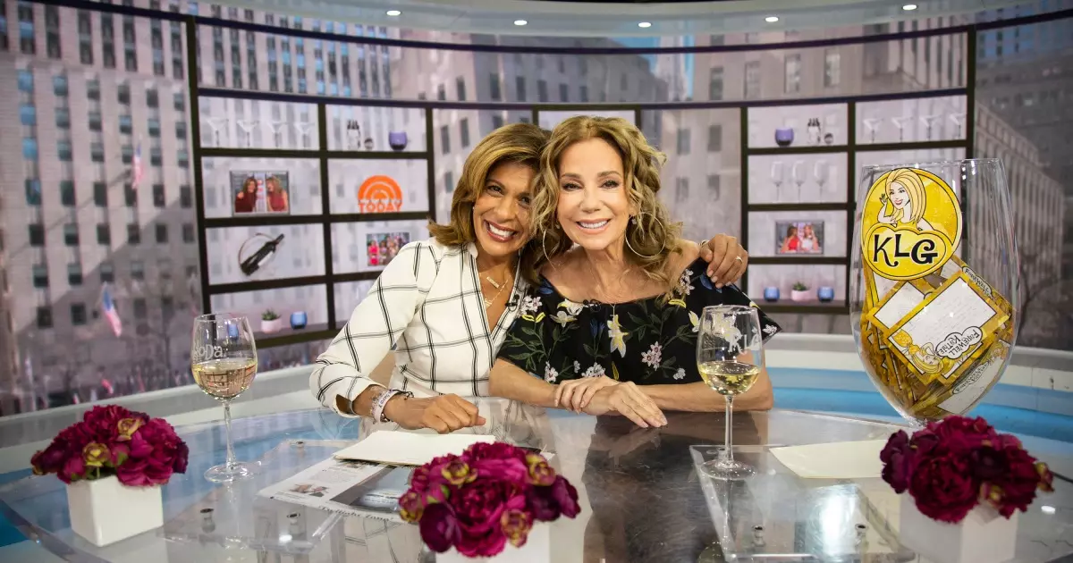 Kathie Lee Giffords se aftree-middagete: Hoda Kotb deel lieflike foto