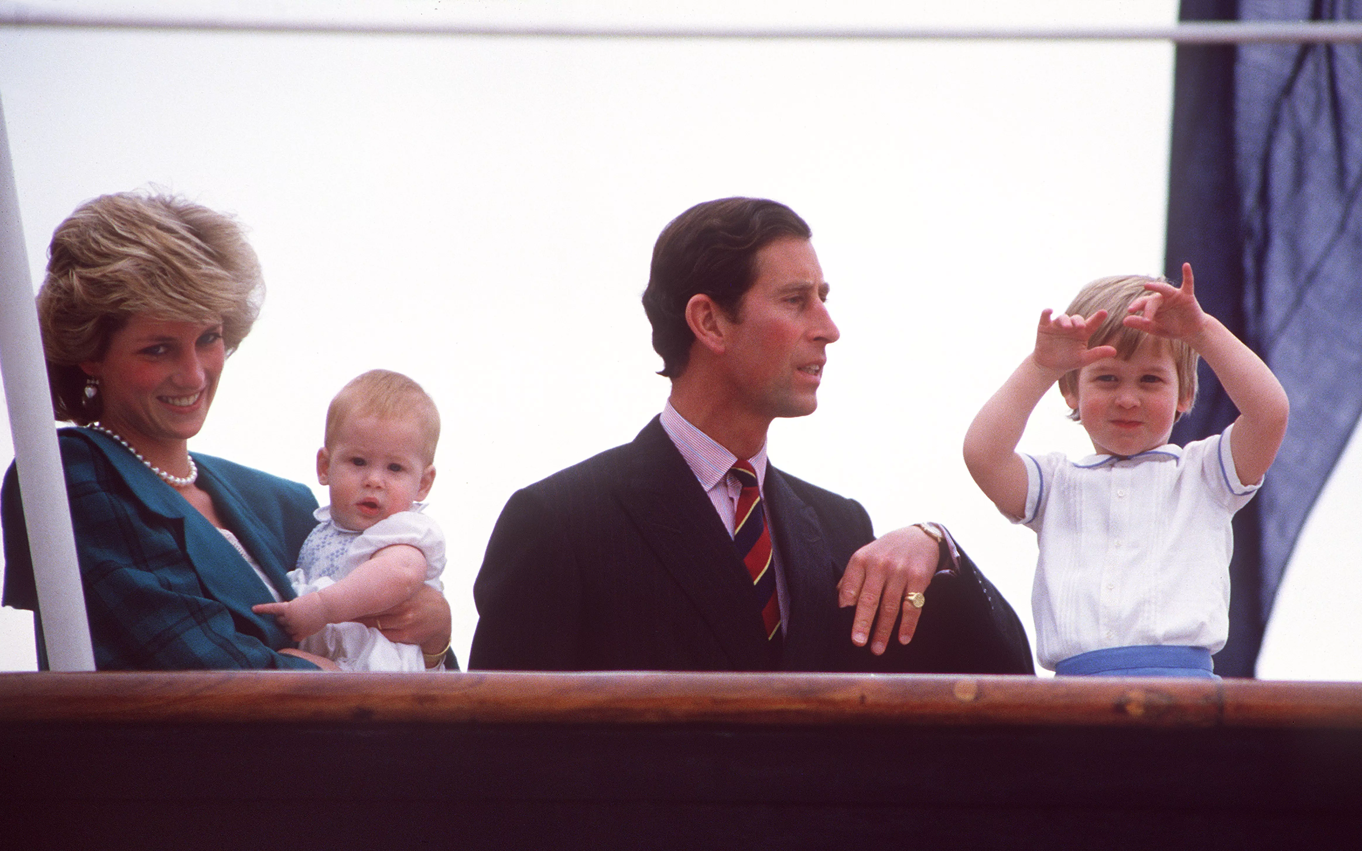 diana-william-harry-ເມສາ-1985