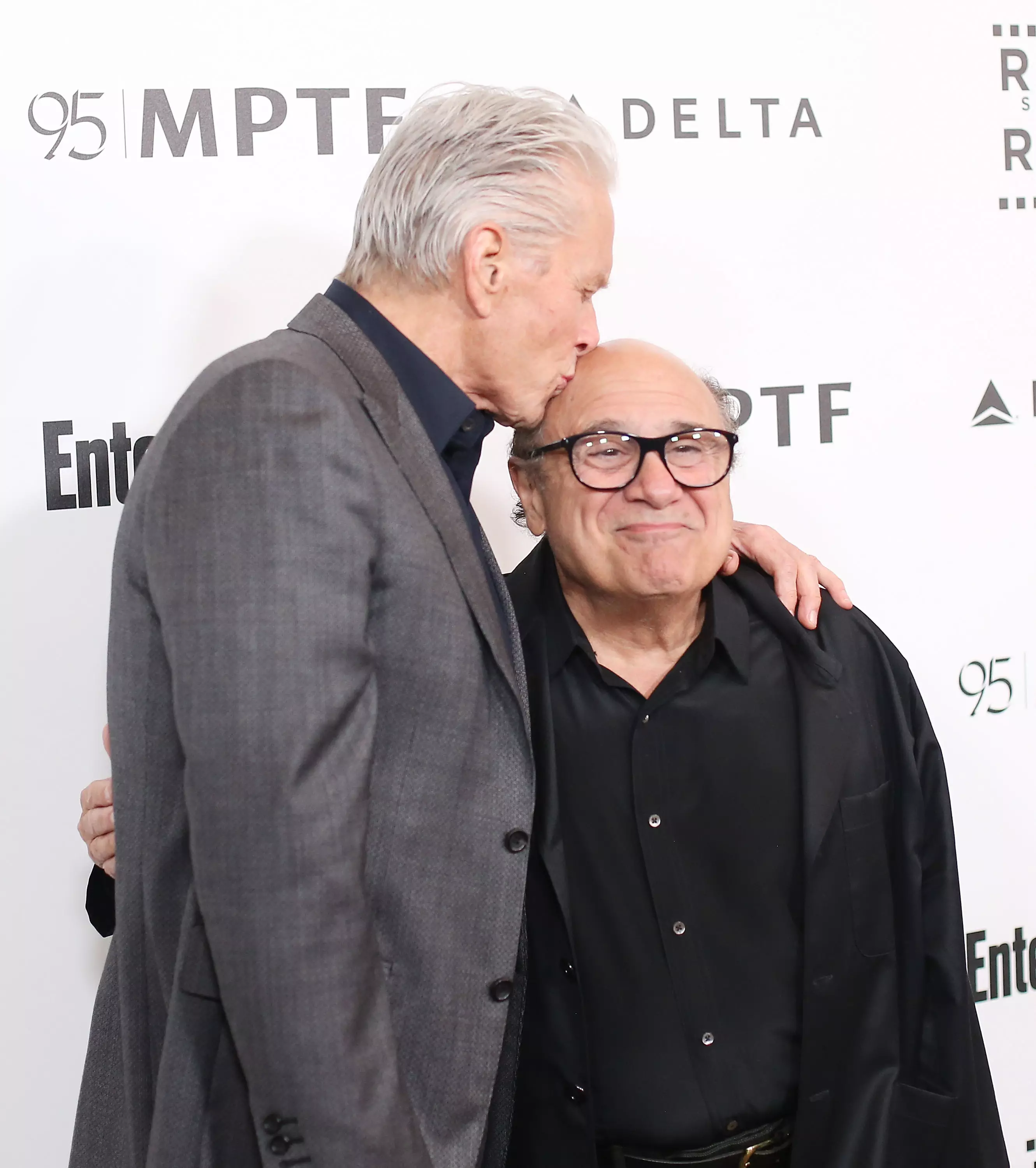 Danny-Devito-Michael-douglas-50-χρόνια-φιλία