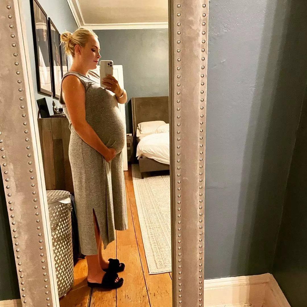 meghan-mccain-shares-rere-photos-from-pregnancy-with-liberty