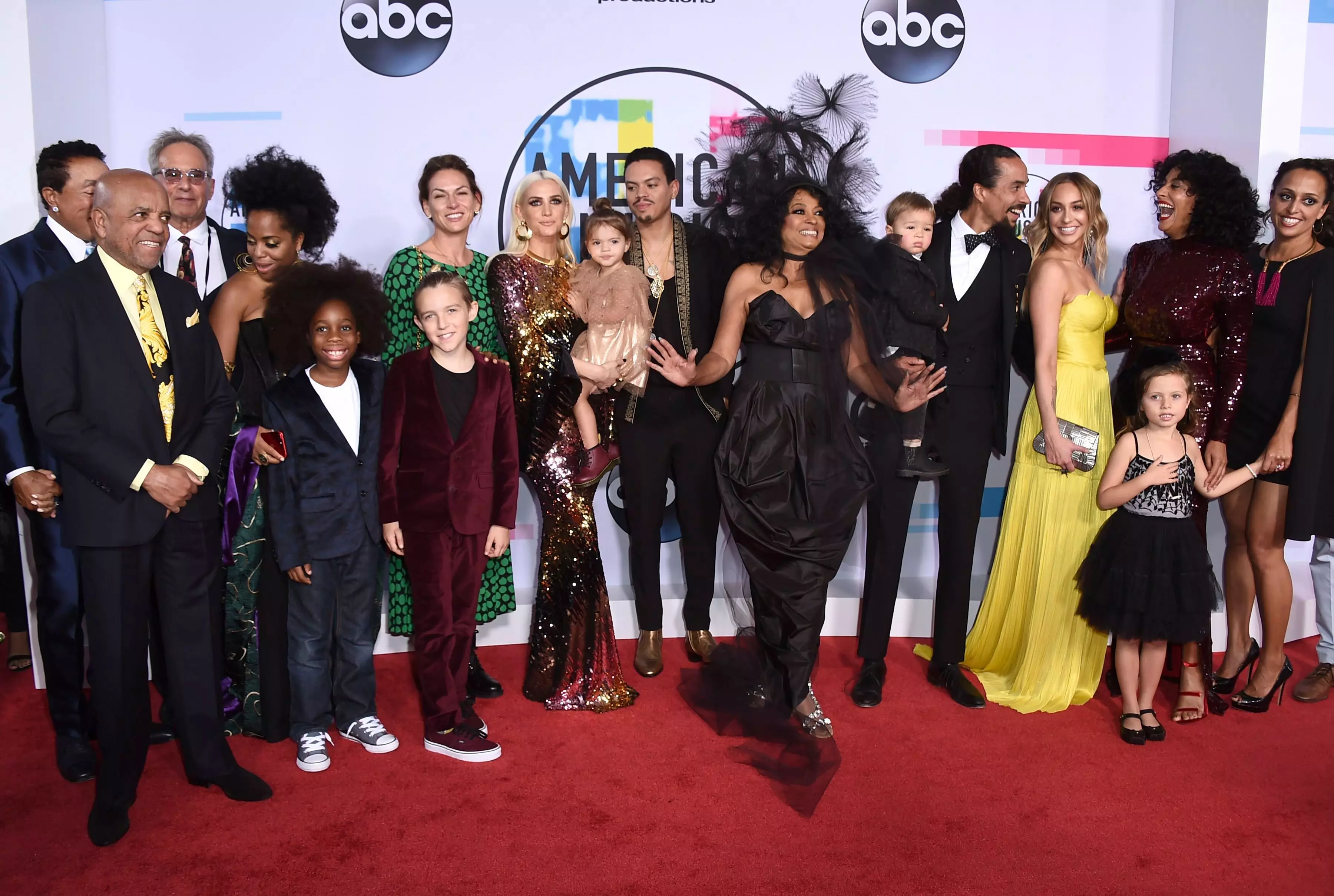 diana-ross-and-her-5-kids-see-the-singers-mily-family-photos