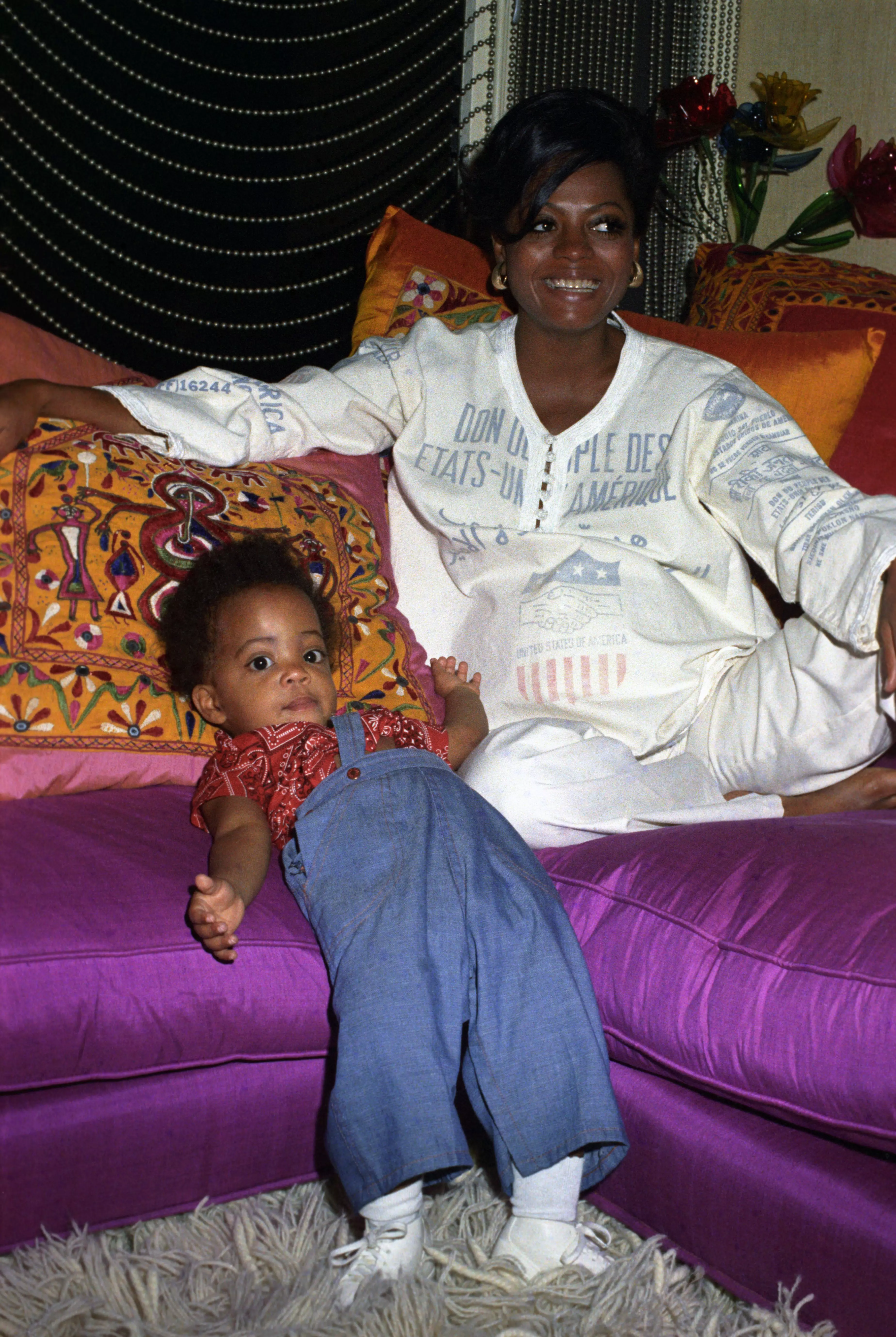 diana-ross-na-watoto-wake-5-tazama-waimbaji-picha-za-familia-nzuri zaidi