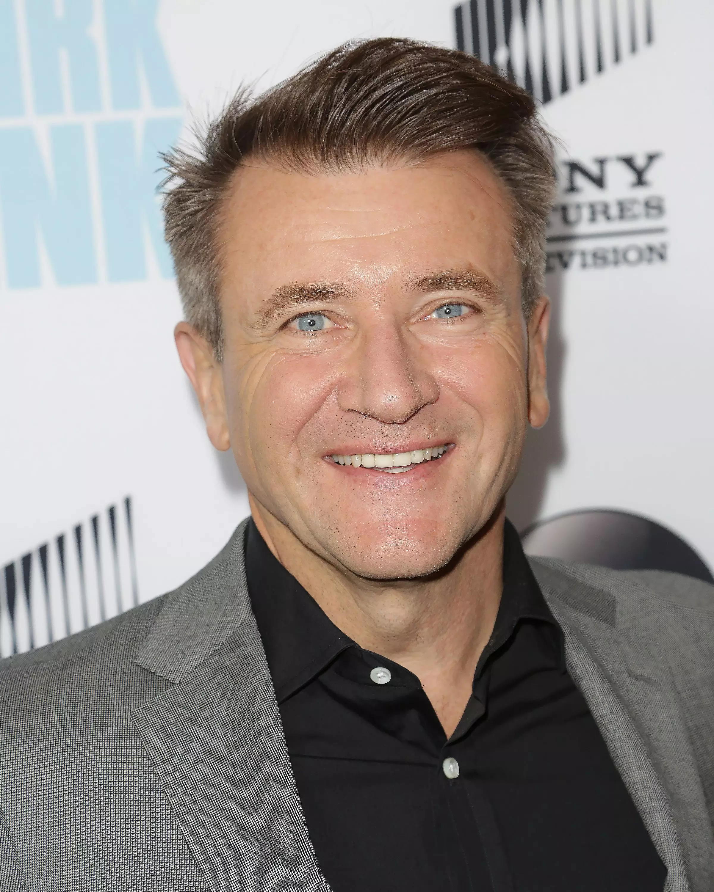 robert-herjavecs-5-بالىلار-تېلېۋىزور-چولپانلار ئارىلاش-ئائىلە