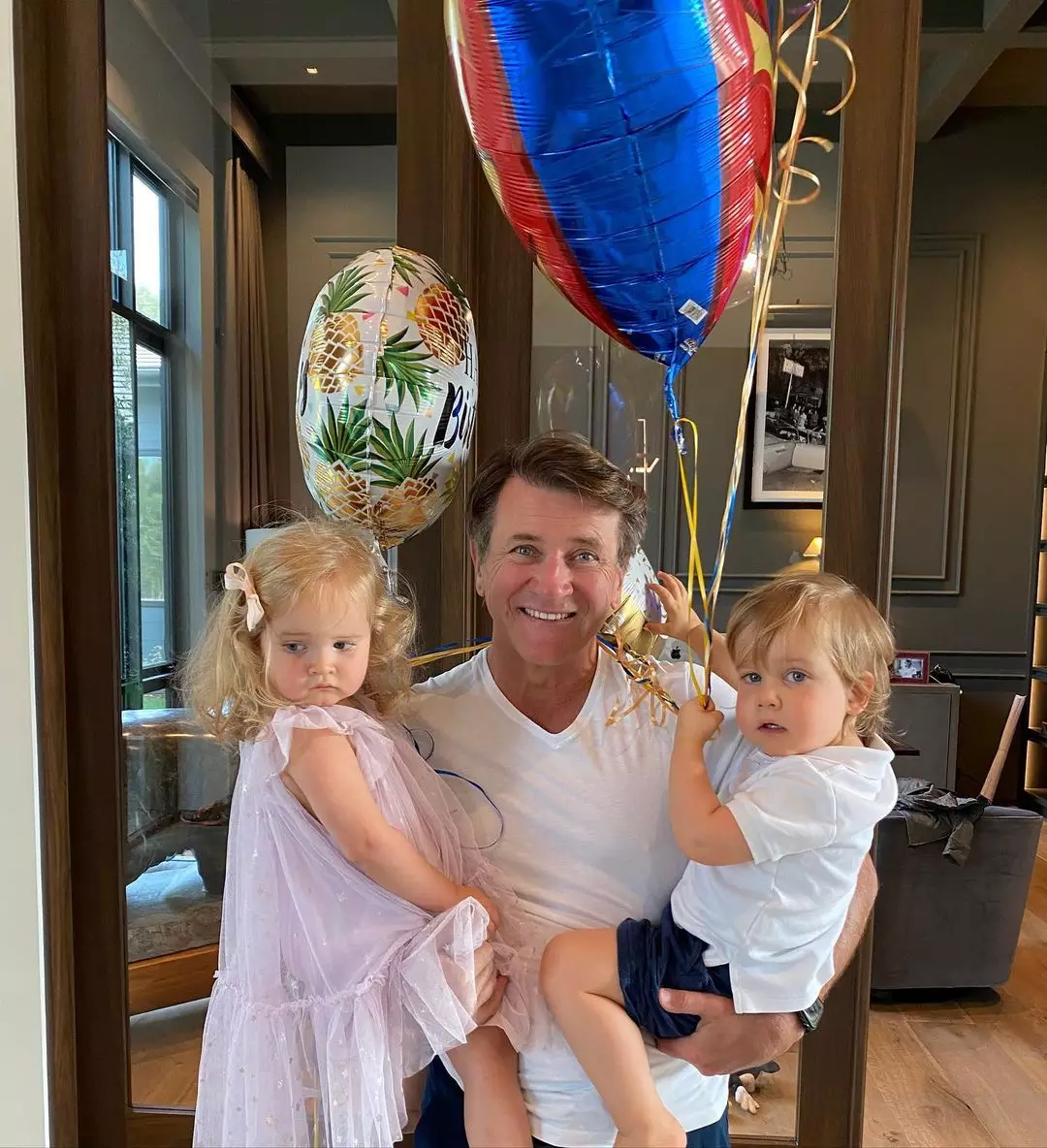 robert-herjavecs-5-kids-meet-the-tv-stars-blended-family