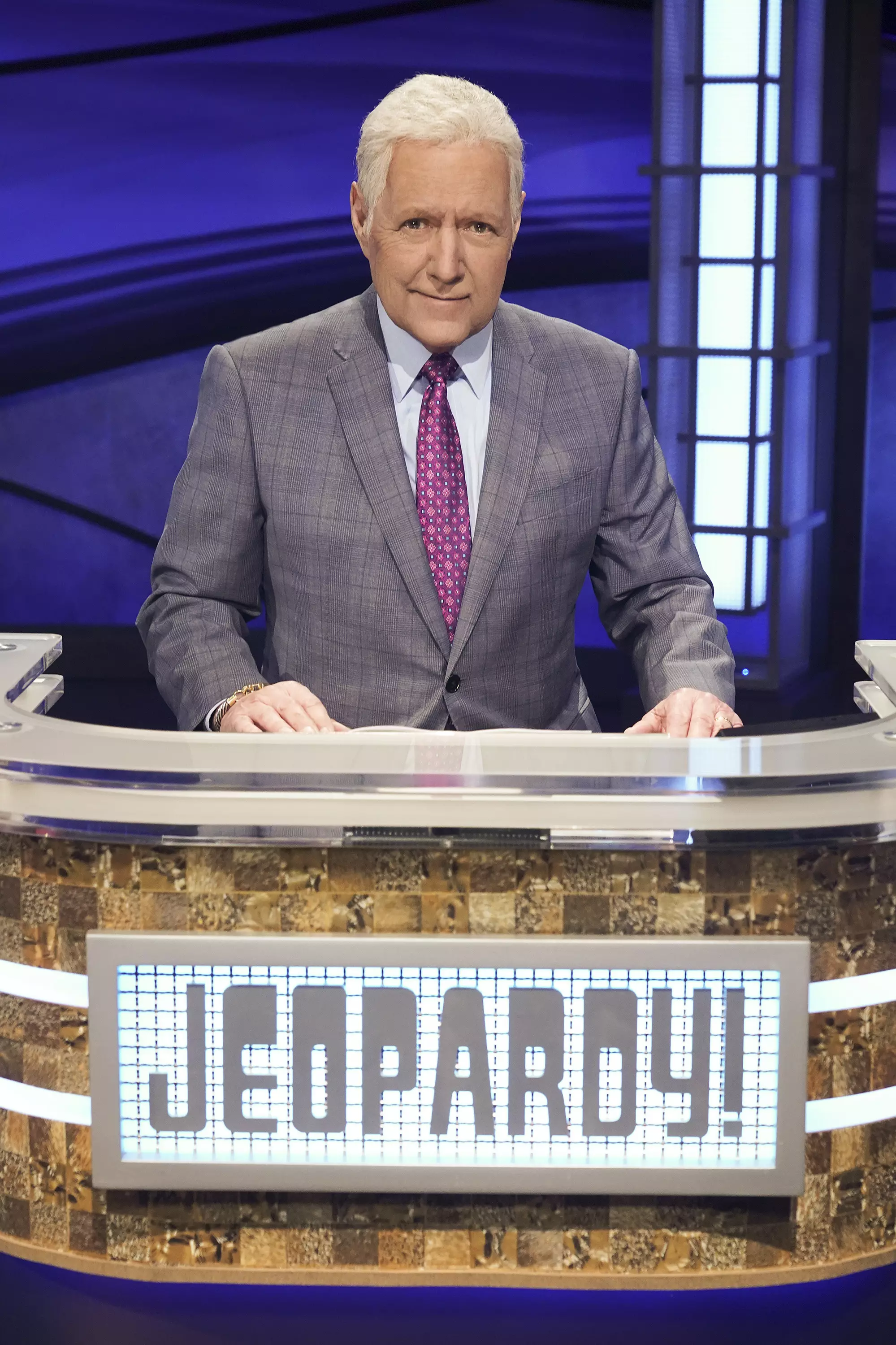 Alex Trebek er vert for 'Jeopardy! Den største gjennom tidene'