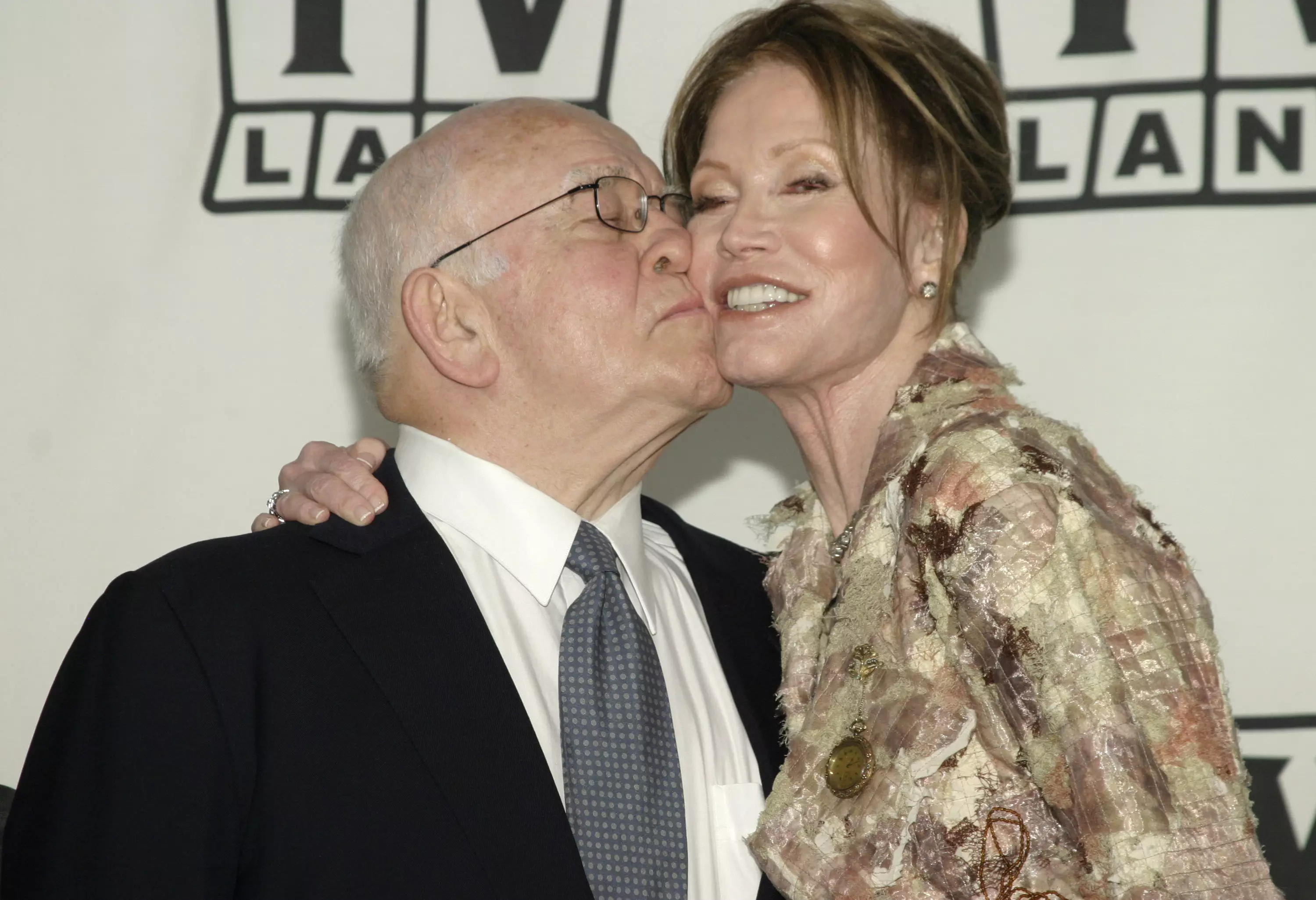 Mary-tyler-moore-ed-asner