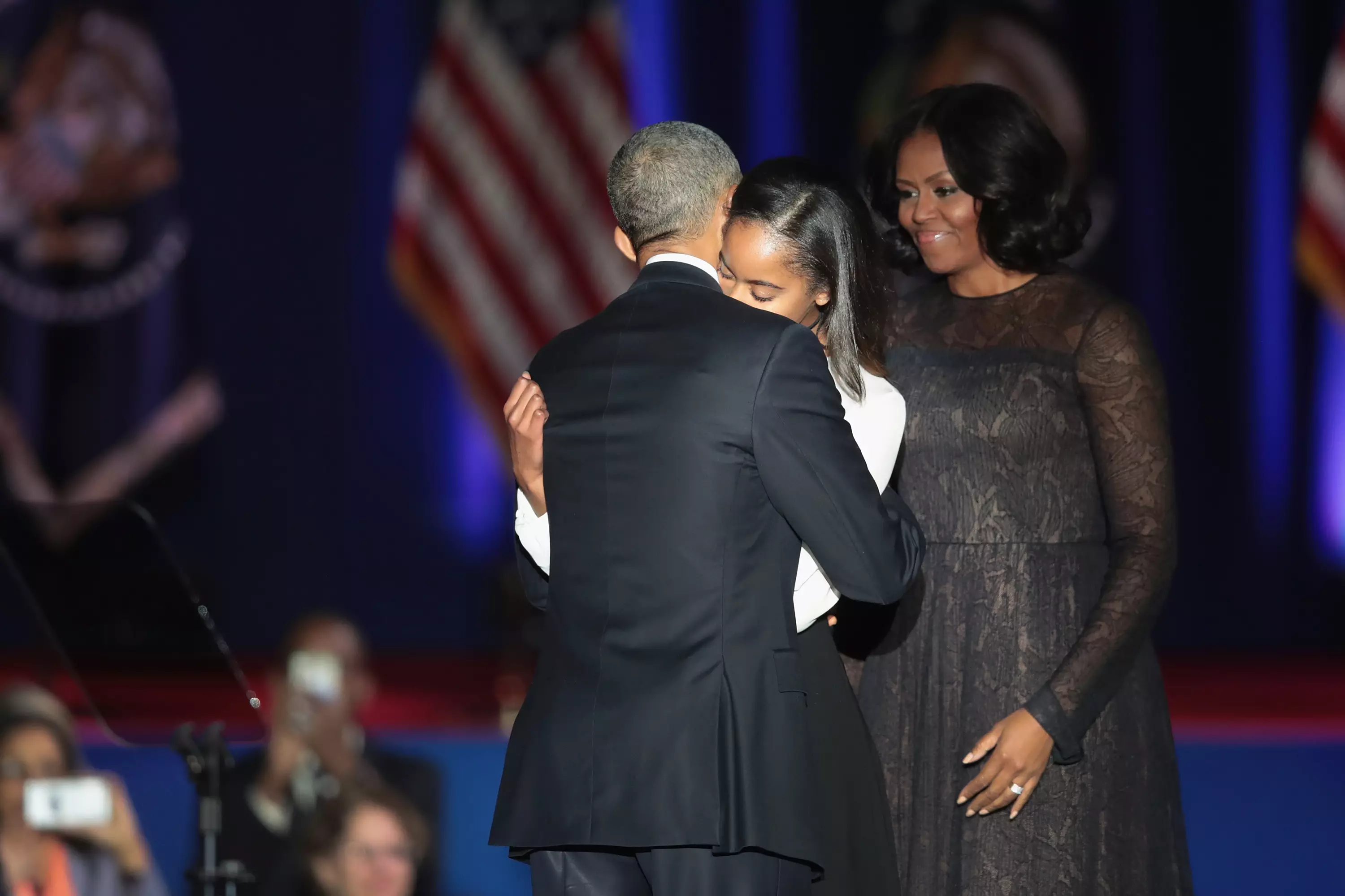 barack-obama-michelle-obama-malia-obama-4