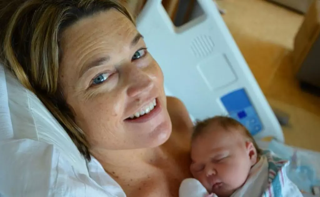 Savannah Guthrie kopīgoja jaunus Baby Vale fotoattēlus! - Closer Weekly