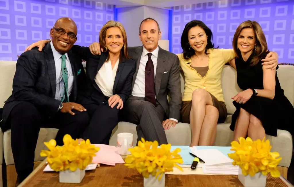 Al Roker、Meredith Vieira、Matt Lauer、Ann Curry 和 Natalie Morales 出现在 NBC 新闻节目中