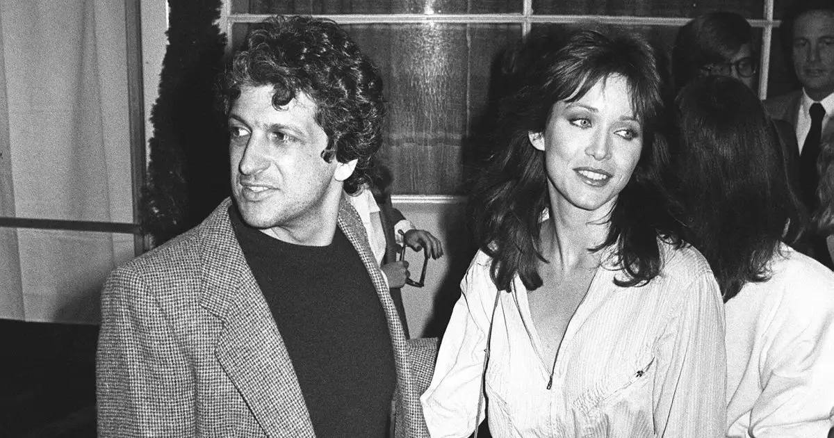 Siapa Suami Mendiang Tanya Roberts, Barry Roberts? Bertemu dia