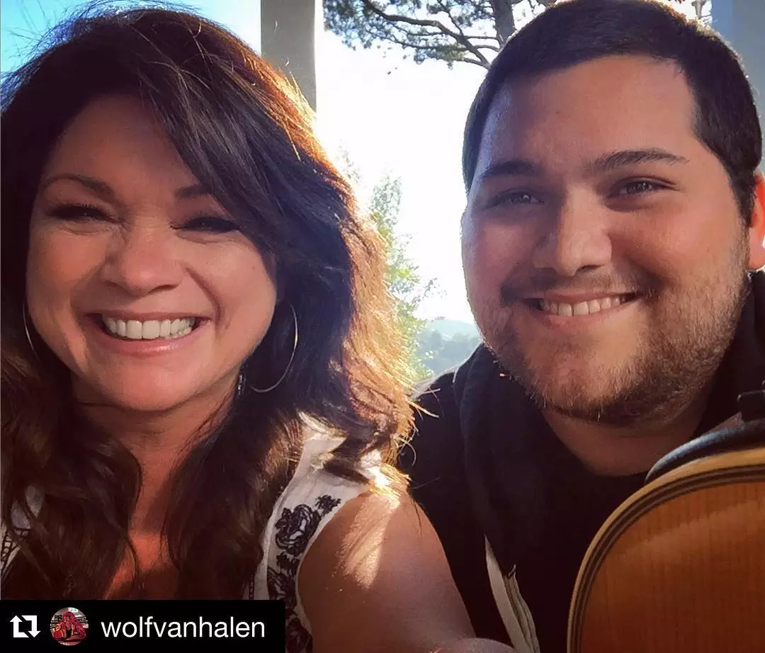 valerie-bertinelli-and-son-wolfgangs-lucu-foto-dulu-dan-sekarang