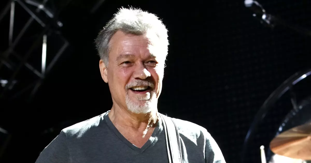 Eddie Van Halen O hlokahala: Val Halen Guitarist o shoele a le lilemo li 65