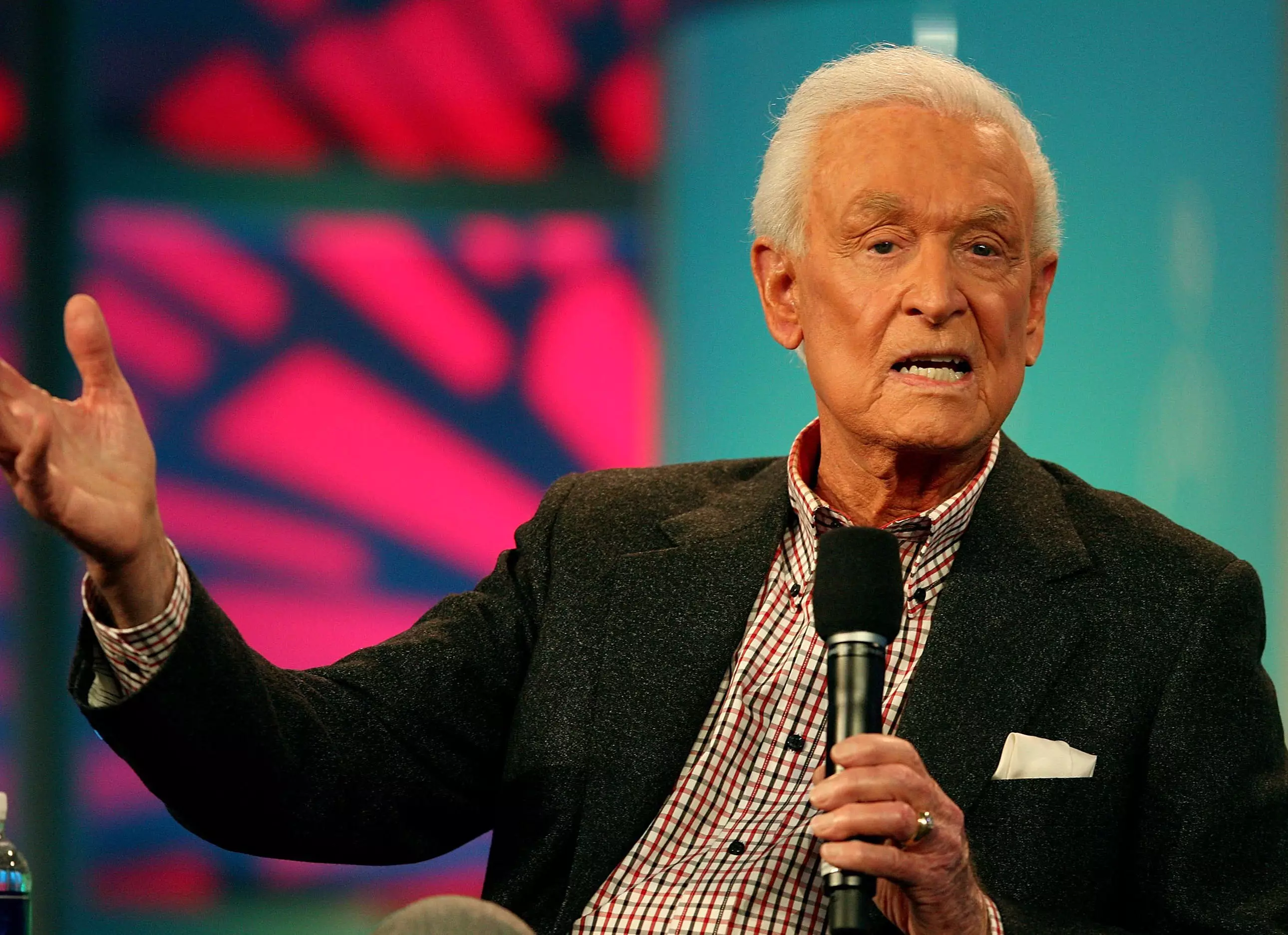 Bob Barker ဆေးရုံတက်