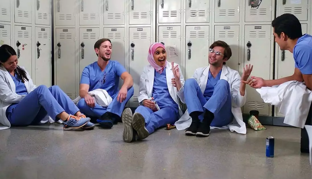 Grey's Anatomy ka një seri të re në internet të quajtur Grey's Anatomy: B-Team