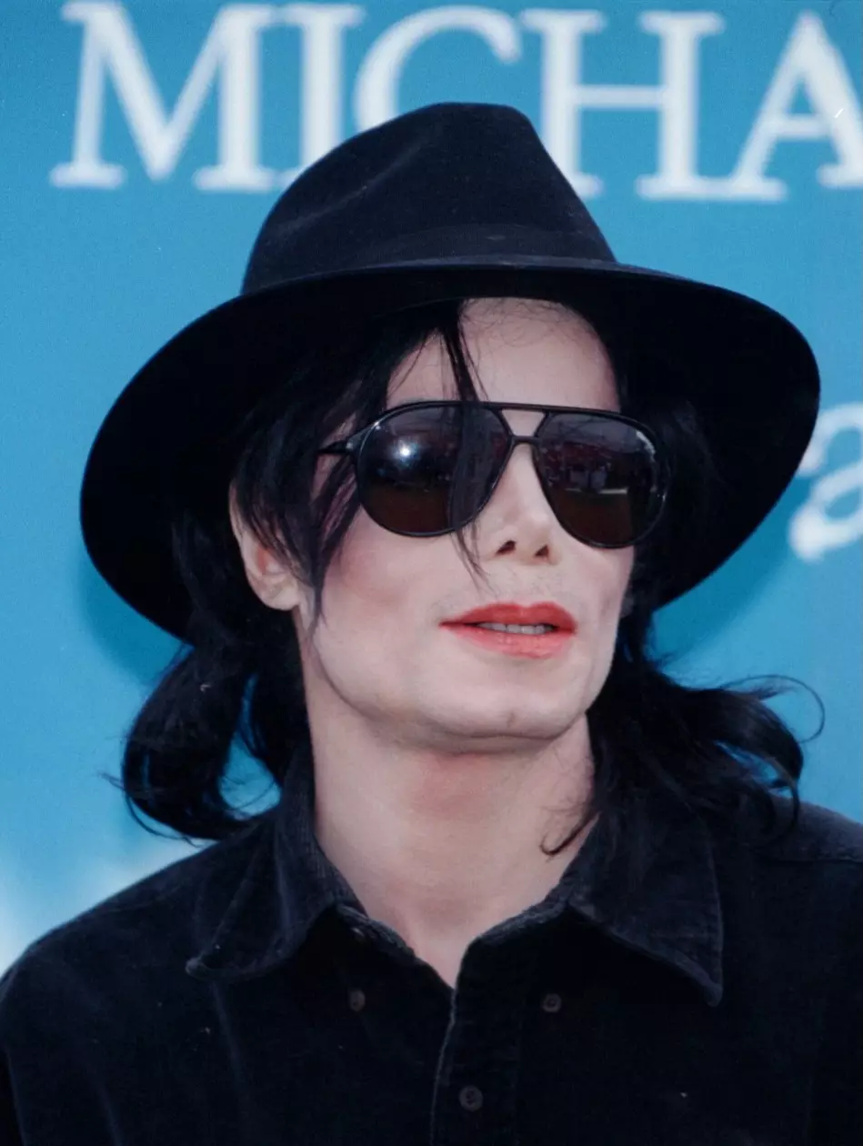 Майкл-Джексон-1999