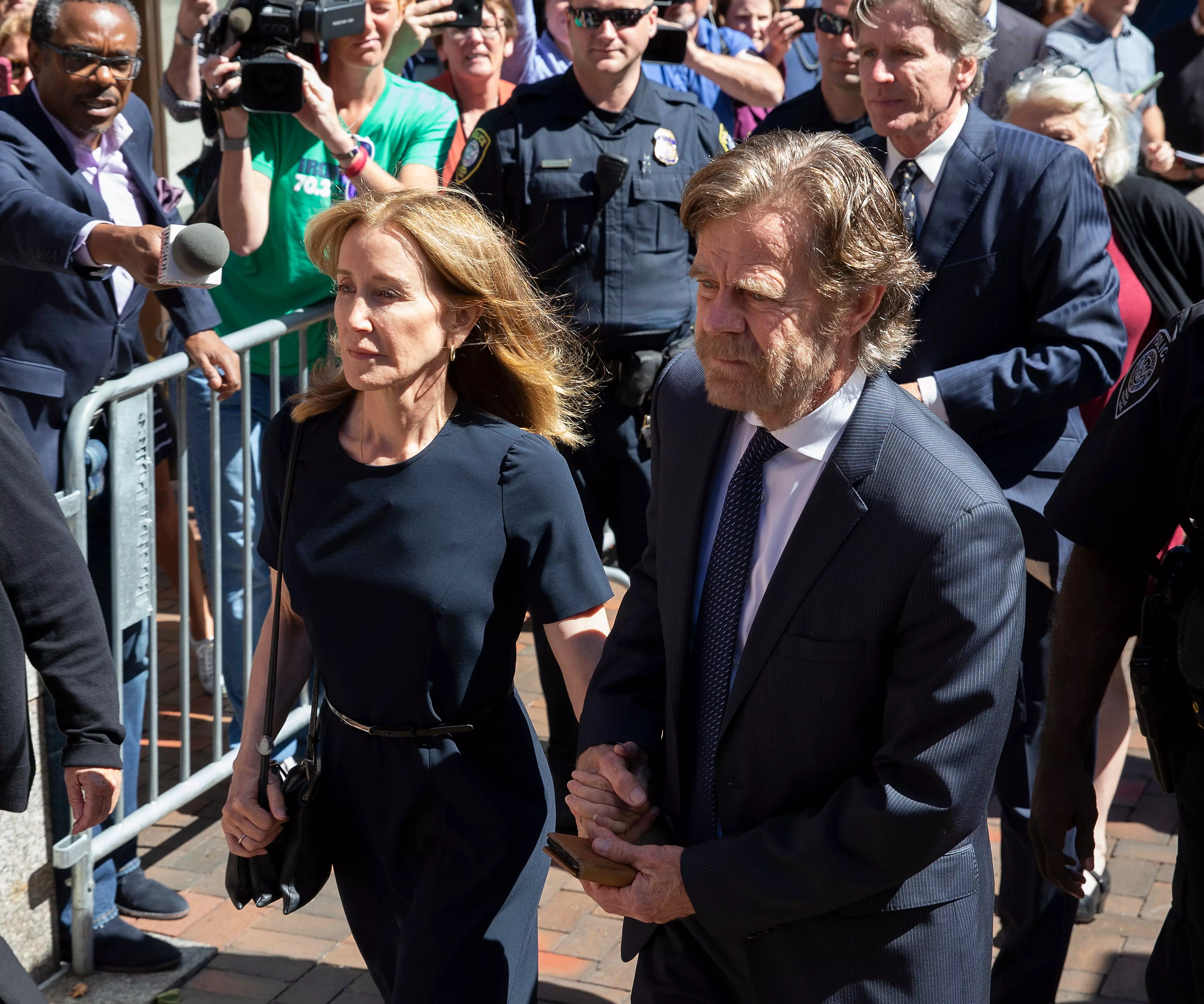 Felicity Huffman by Federal Courthouse in Boston, VSA - 13 Sep 2019