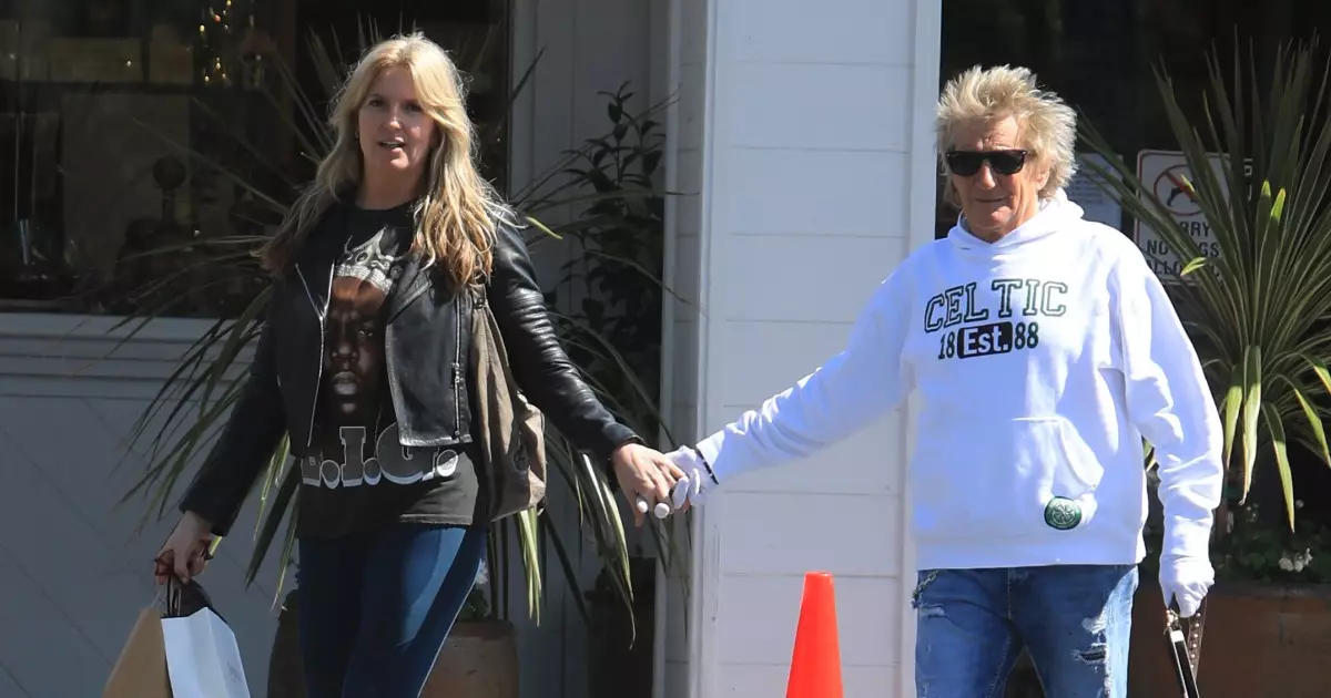 Rod Stewart hvata doručak s Penny Lancaster usred koronavirusa