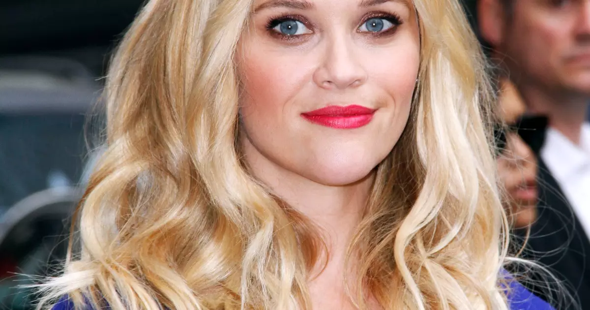 Reese Witherspoon gaan die hoofrol as Tinker Bell in New Disney Film - Closer Weekly