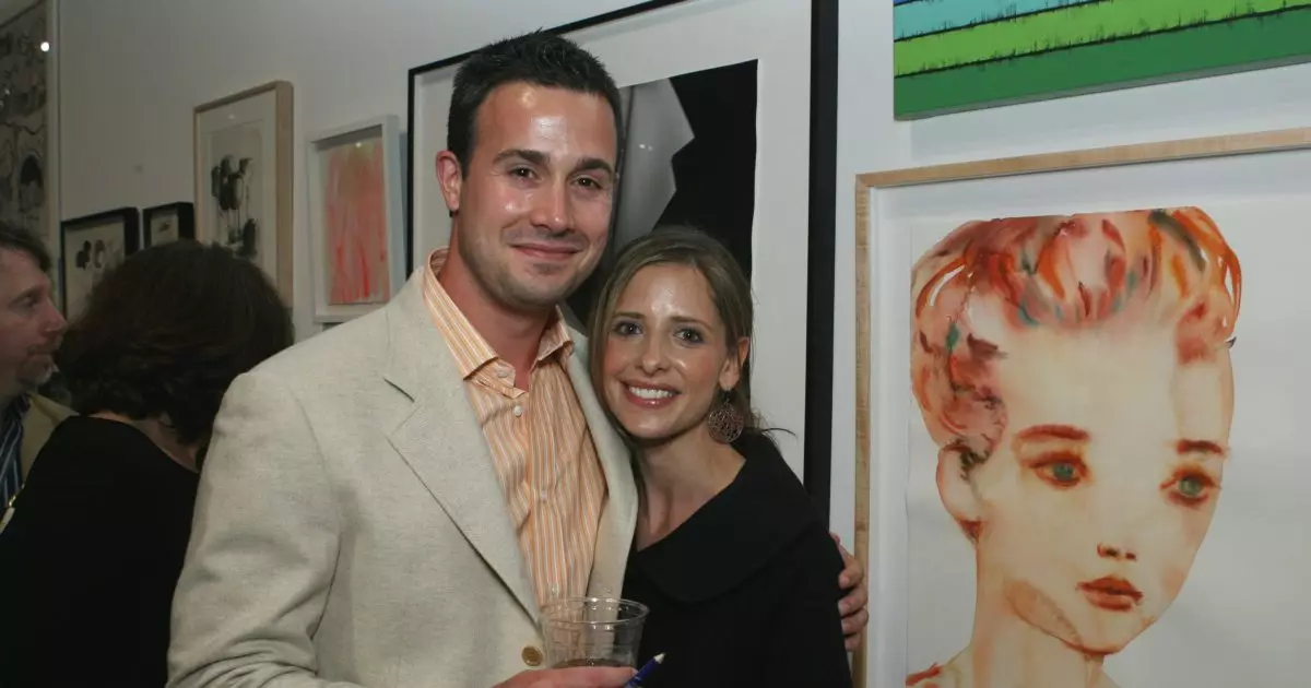 Sarah Michelle Gellar gjenskaper ferie med Freddie Prinze Jr.