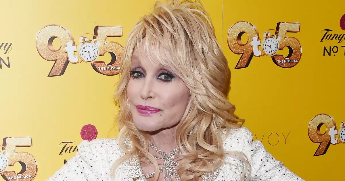 Dolly Parton kwetara na di Carl Dean abụghị onye na-akwado egwu ya