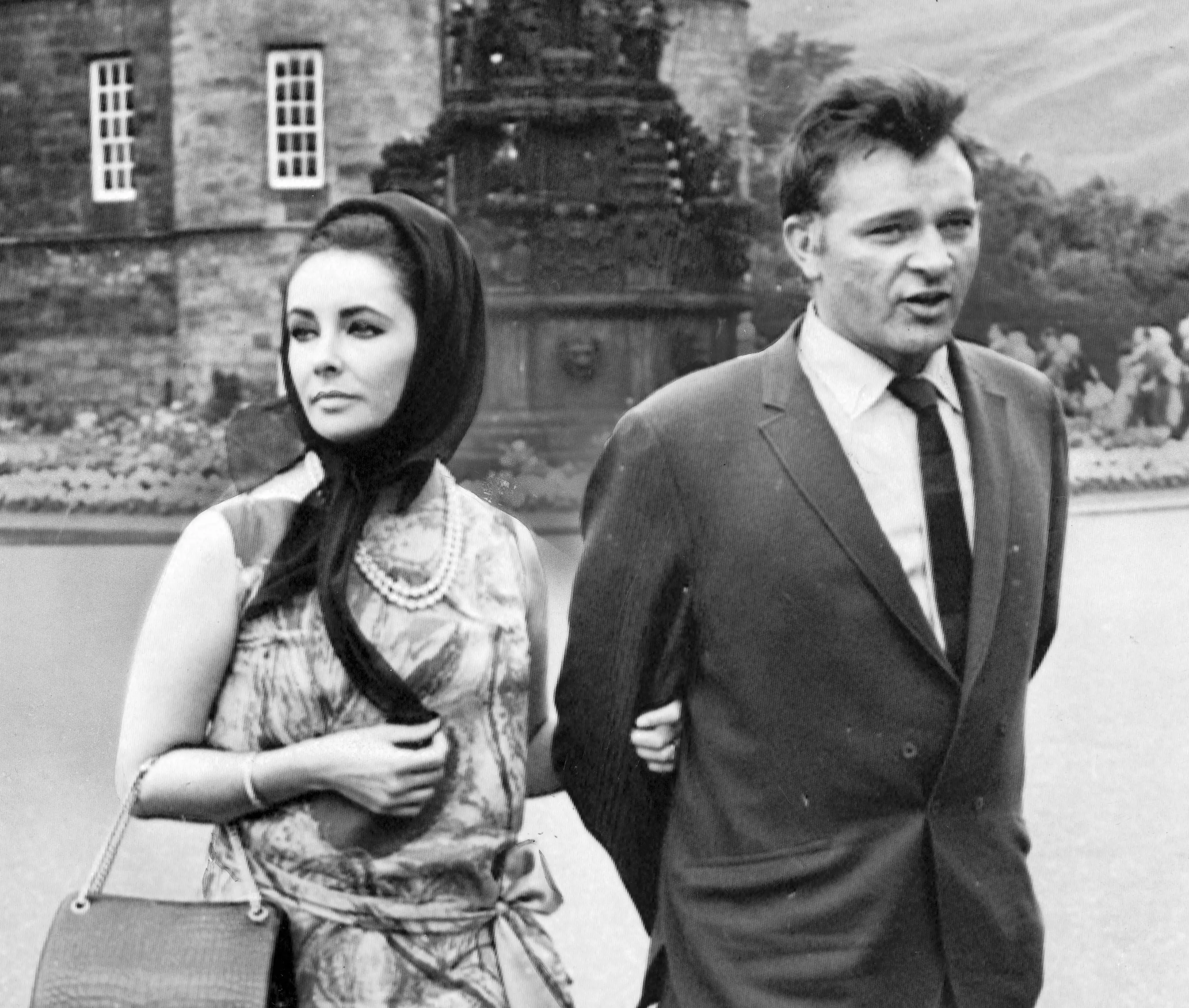 elizabeth-taylor-richard-burton