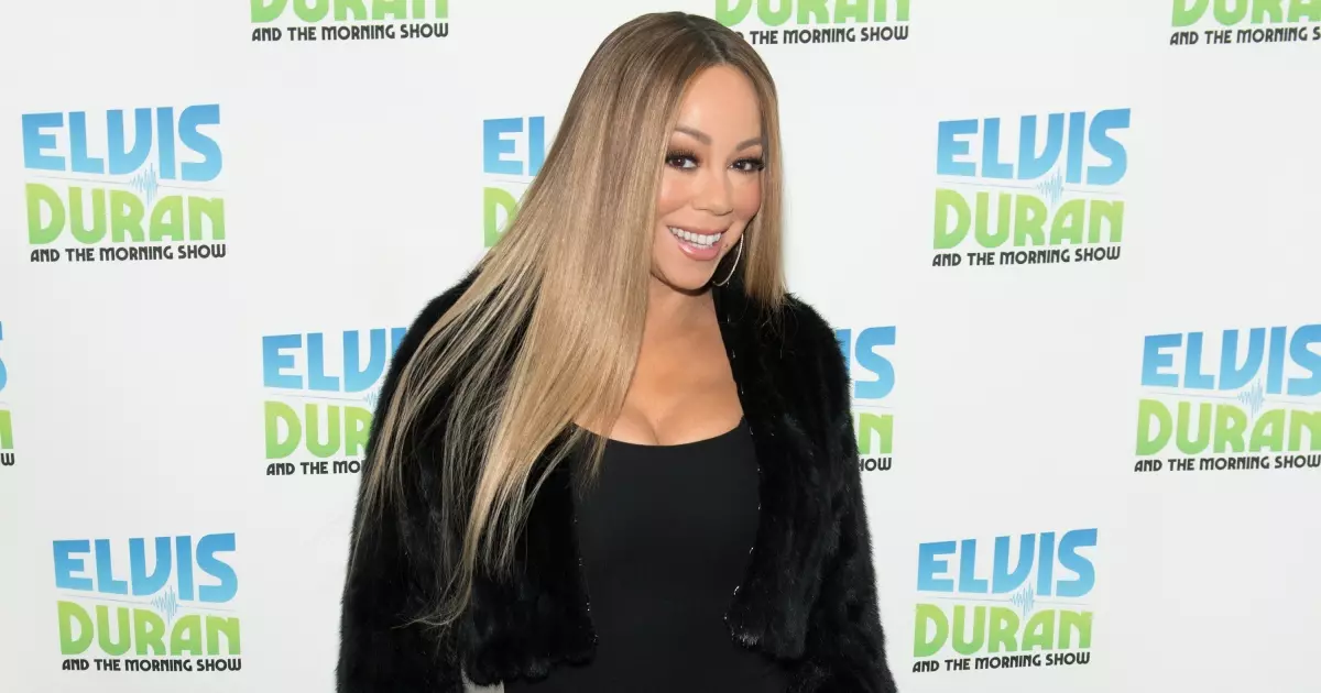 Mariah Carey Akigonga Ufukweni Akiwa Na Watoto Wake Na Mpenzi Wake