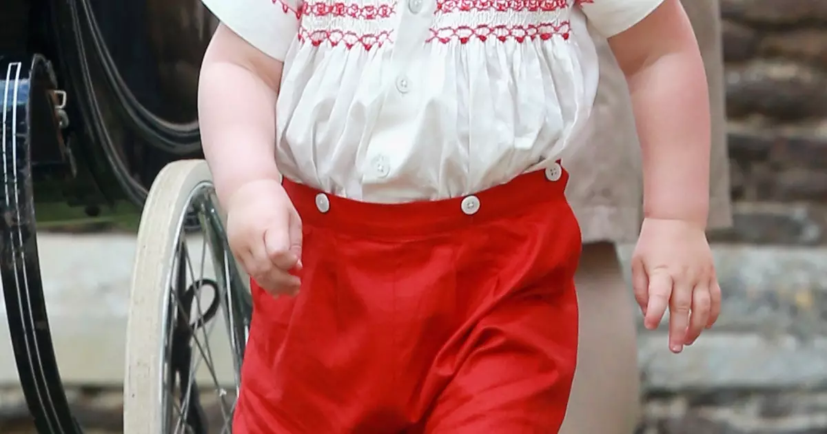 Podívejte se na Prince George, princeznu Charlotte a další světovou generaci královské rodiny – Closer Weekly