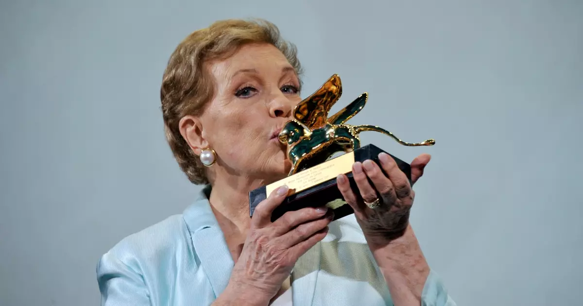 Julie Andrews obtiene el León de Oro en el Festival de Cine de Venecia: Fotos