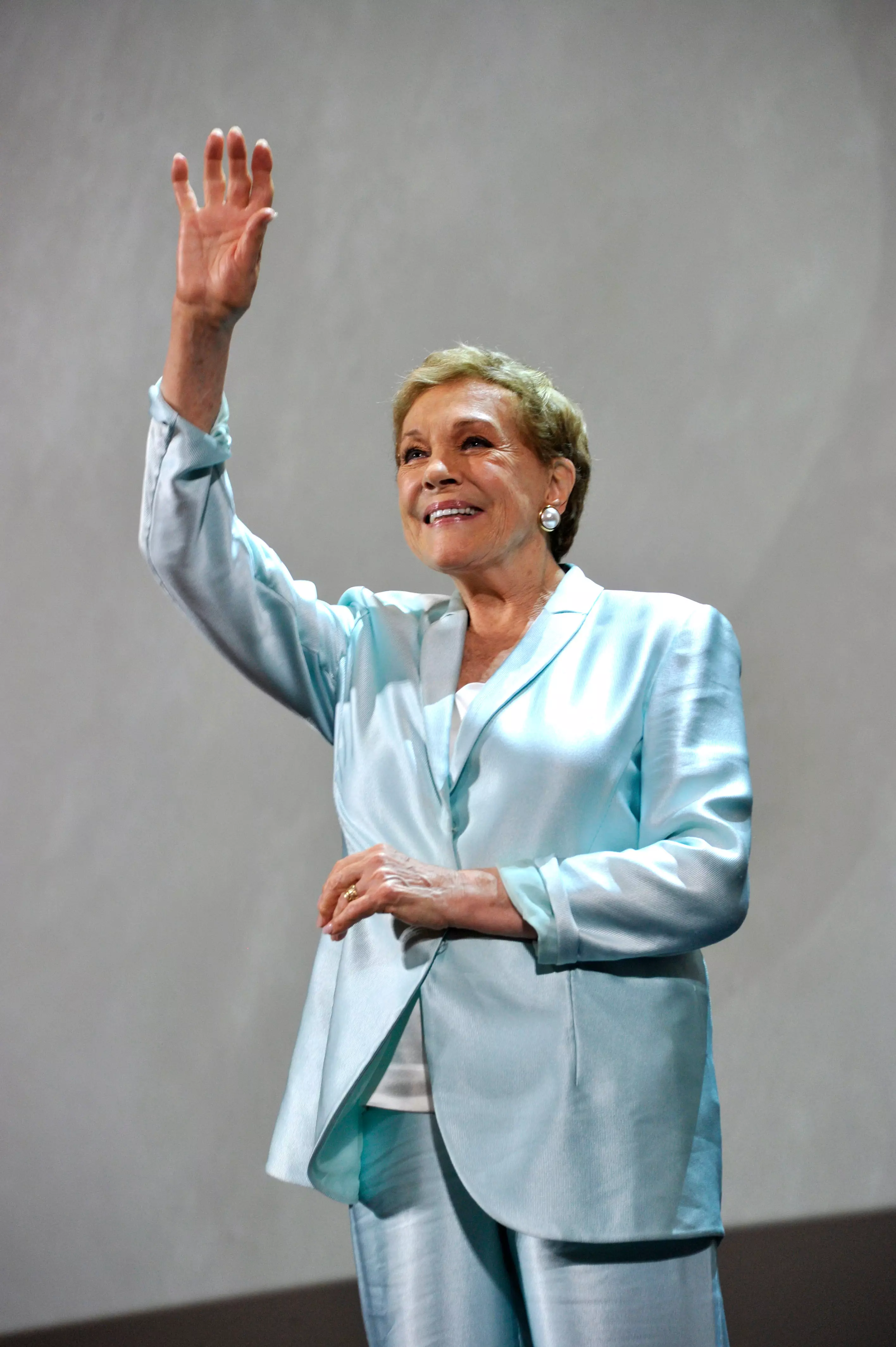 julie-andrews-dostává-zlatého-lva-cena-cena-cena-Benátky-filmový-festival