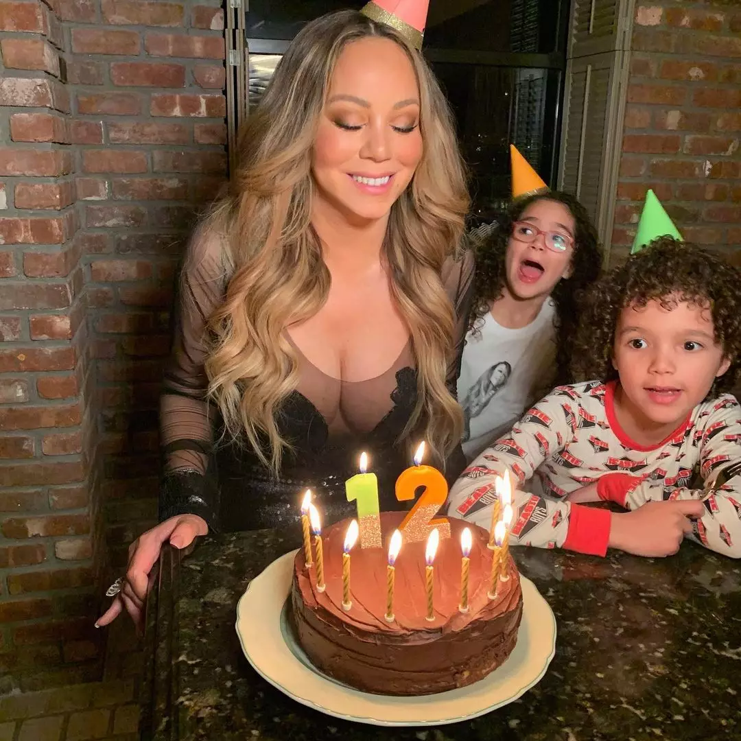 Ene de la Luksa Novjorka Penthouse de Mariah Carey — Vidu Ŝian Nekredeblan Tribekan Apartamenton