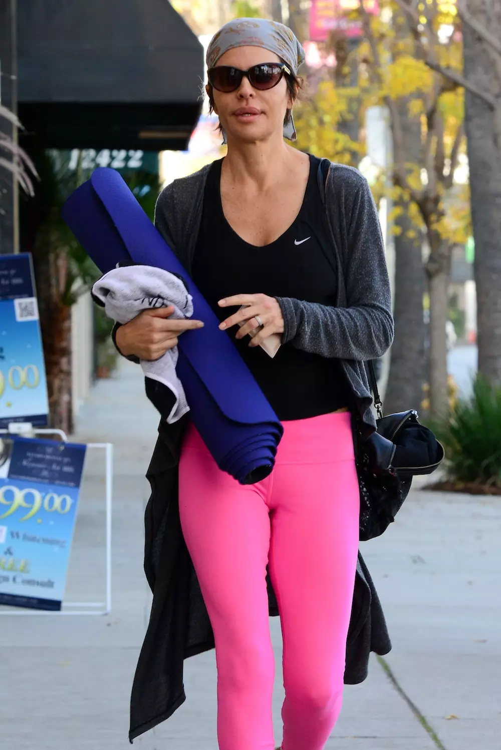 lisa-rinna-workout