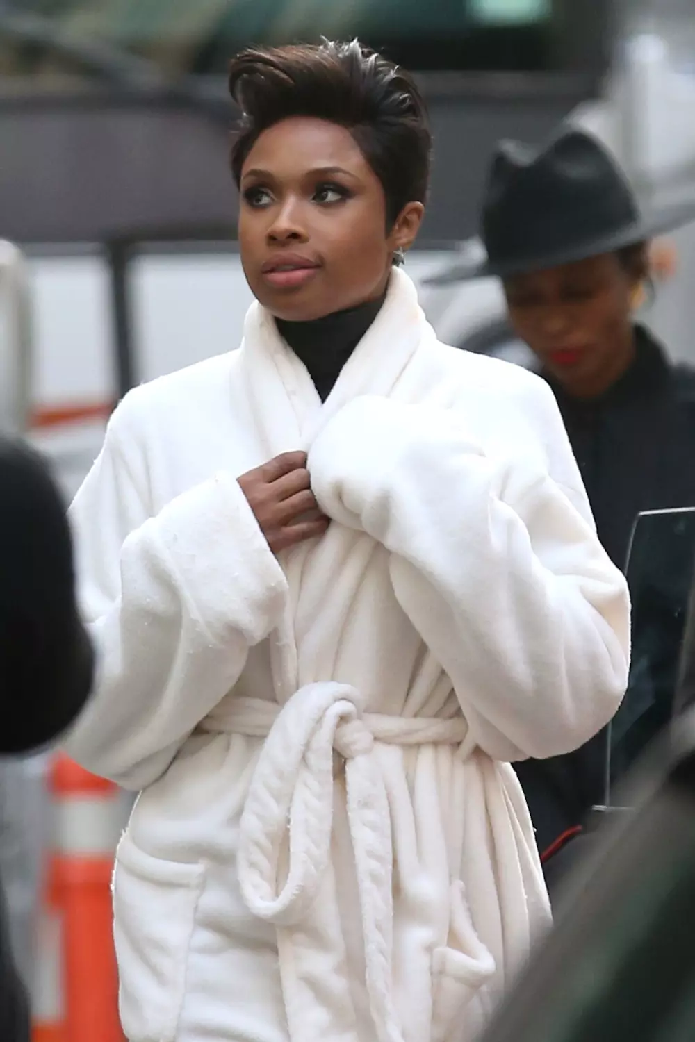 jennifer-hudson-robe