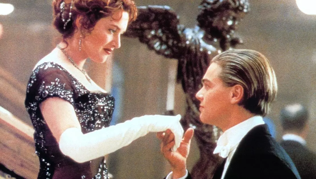Os compañeiros de "Titanic" Leonardo DiCaprio e Kate Winslet poxan unha cea privada