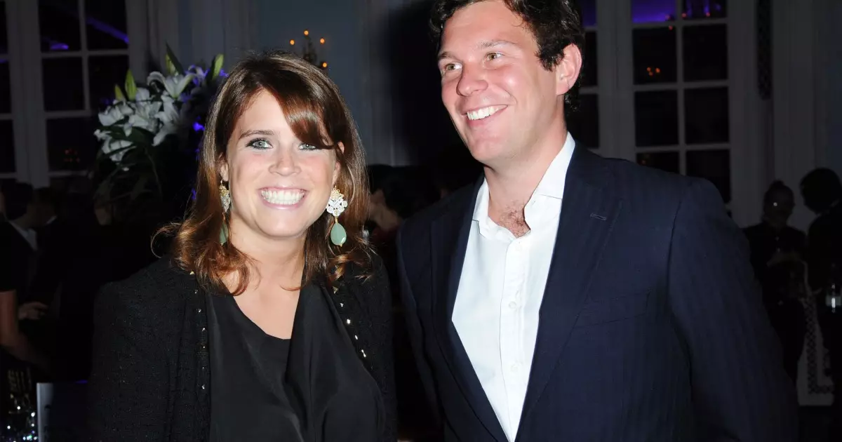 Prinses Eugenie's fiancé Jack Brooksbank liket in perfekte wedstriid foar de keninklike