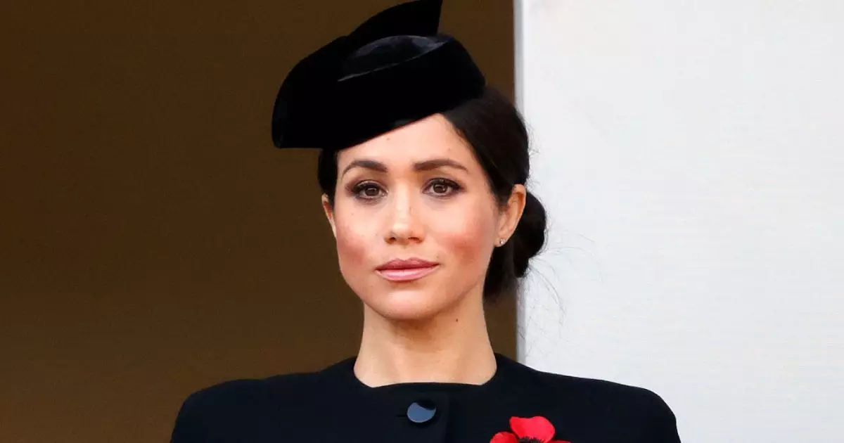 Meghan Markle guzoro naanị ya n'oge ọrụ ụbọchị ncheta - Chọpụta ihe kpatara ya