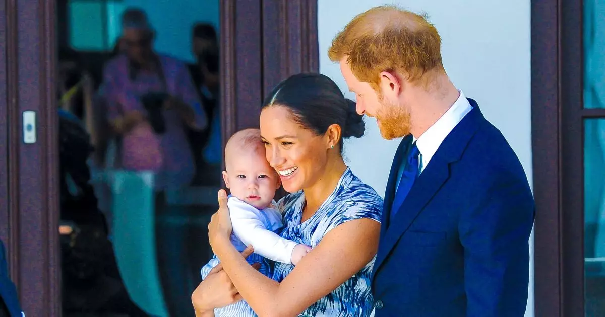 Meghan Markle dia maniry ny Krismasy voalohany an'i Son Archie ho 'ambany'