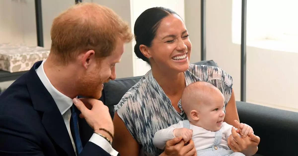 Meghan Markle onthult de bijnaam van zoon Archie en zegt dat hij een flirt is