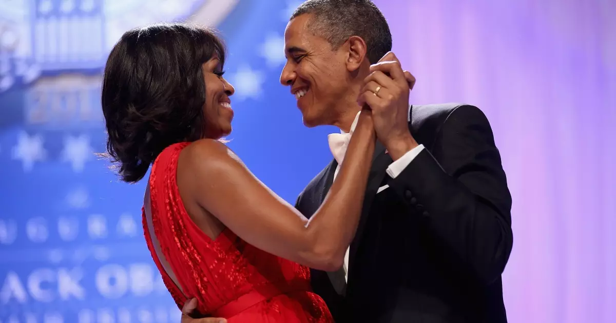 Barack Obama en Michelle Obama waarden dûnsjen sjoen by it konsert fan Beyoncé