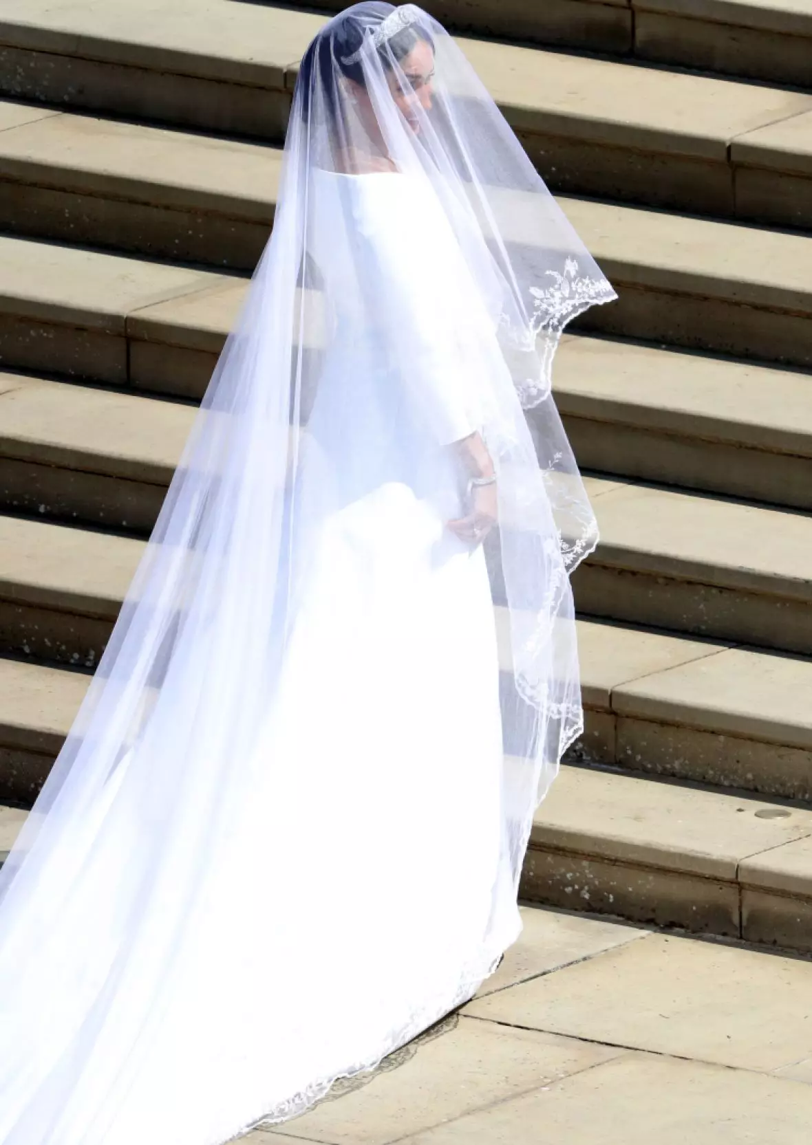 मेघन मार्कलको विवाहको पोशाक गेटी छविहरू