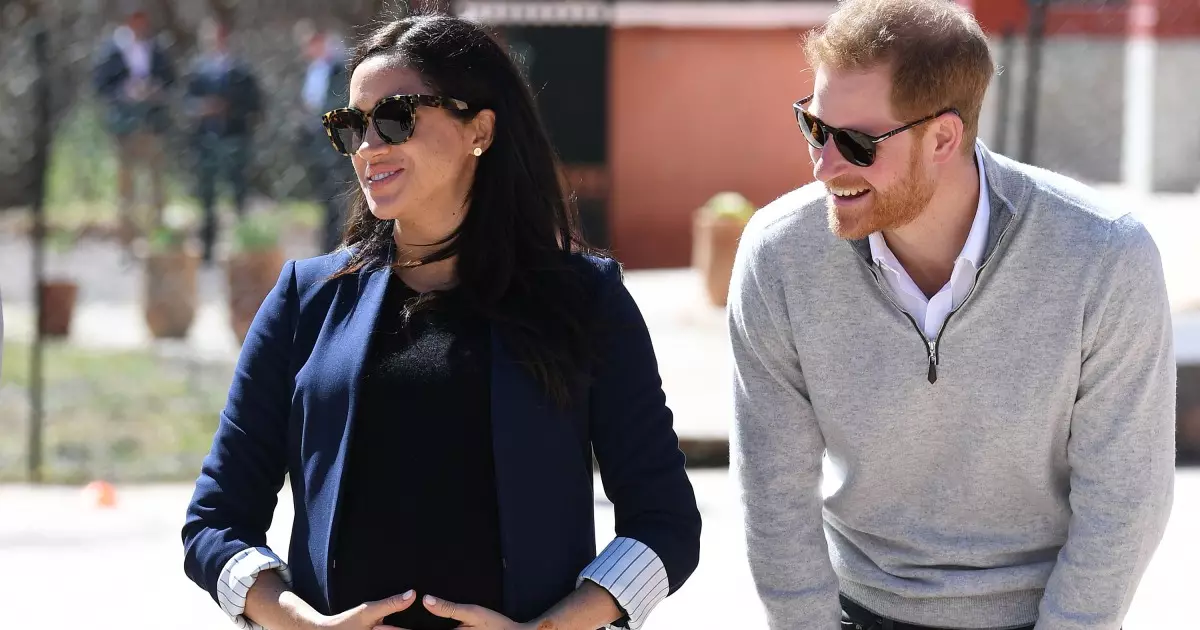 Meghan Markle voedt baby op met 'vloeiende' benadering van geslacht (rapport)