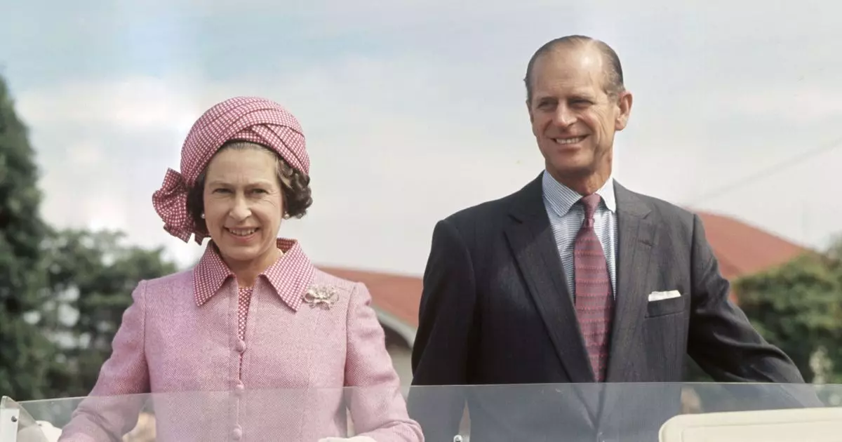 Garis Masa Perhubungan Ratu Elizabeth dan Putera Philip