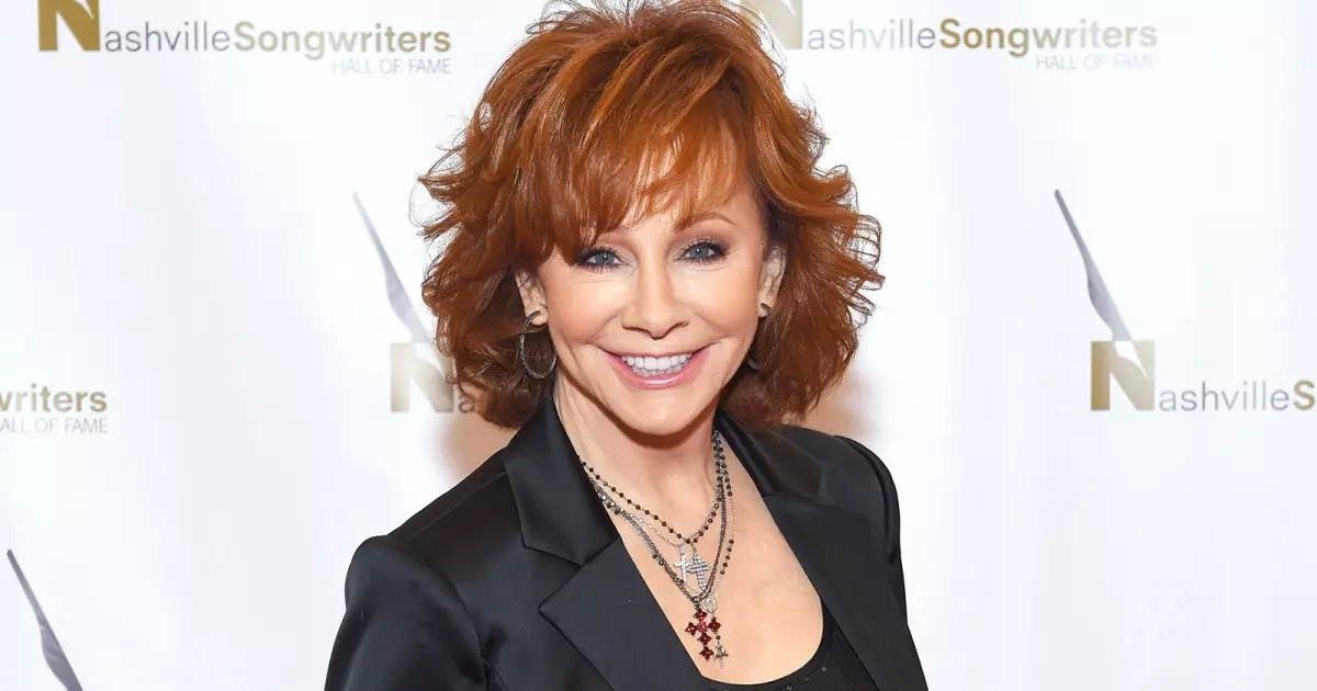 Reba McEntire e máis estrelas comparten os seus recordos de Acción de Grazas! (EXCLUSIVO)