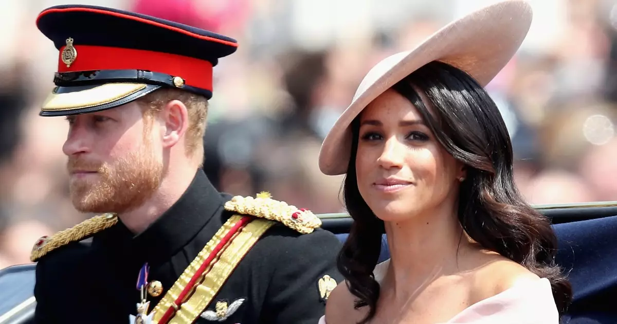 Meghan Markle en prins Harry ontken dat hulle bure stel reëls gee