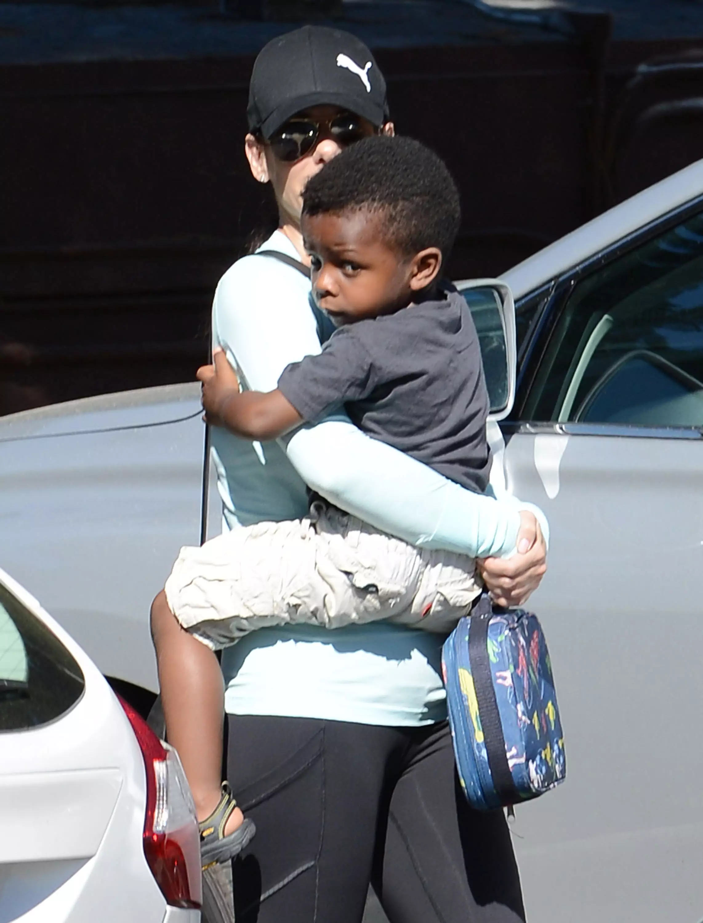sandra-bullock-is-mom-to-2-adopted-kids-meet-louis-and-laila