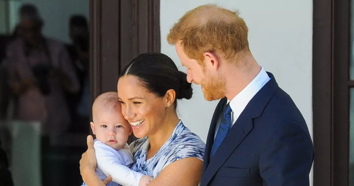 Novi dom princa Harryja in Meghan Markle je "popoln za Archieja"